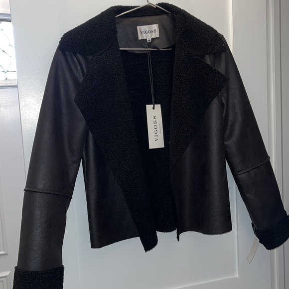 Vigoss | Jackets & Coats | Womens Medium Vigoss Fleece Collar Faux Leather Jacket | Poshmark